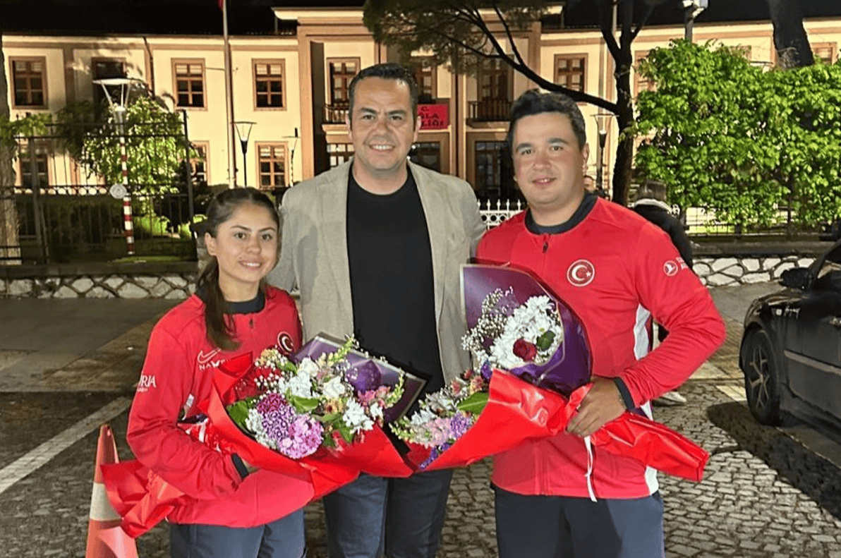 Muğlalı okçular Hazal Burun ve Emircan Haney Avrupa Şampiyonu oldu